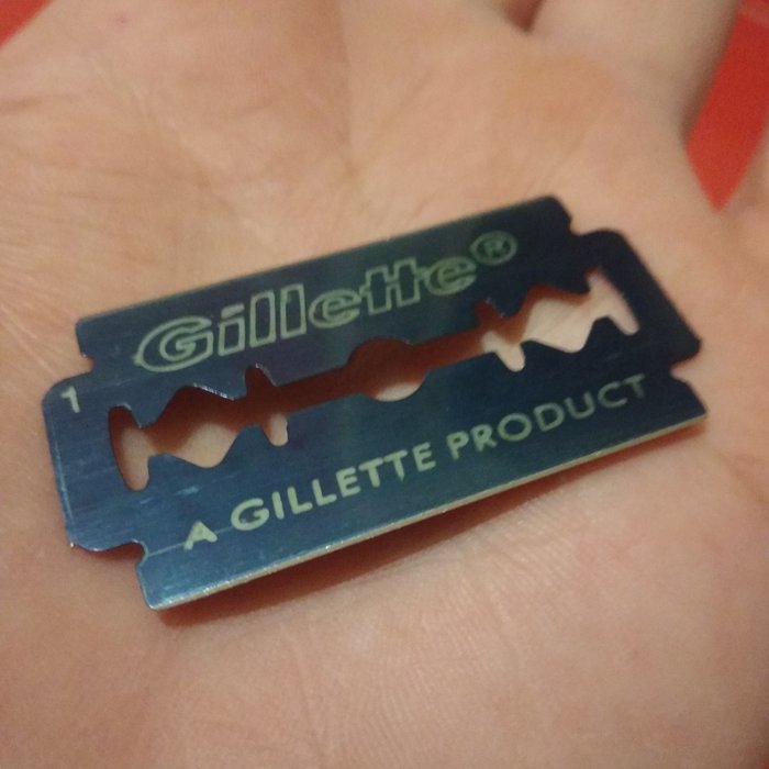 Лезвия для бритья Gillette SWORD | Пикабу