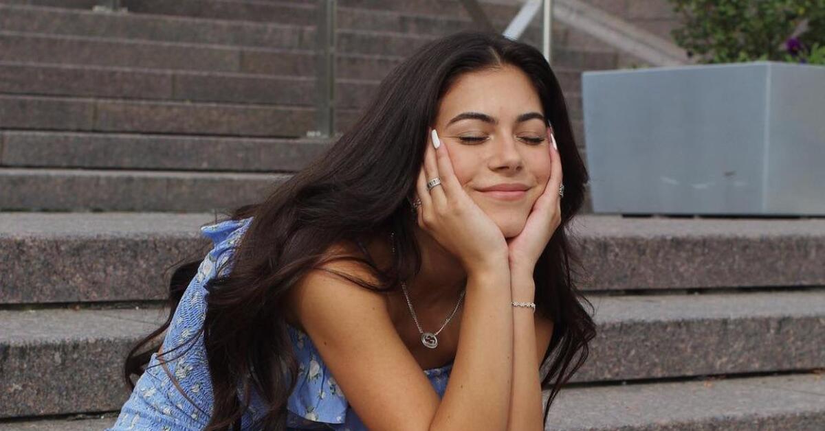 Mia Sweitzer | Пикабу