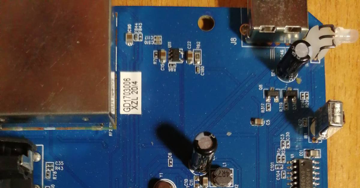 Помогите найти контакты uart на цифровой приставке - 05.11.22 14:42 | Пикабу