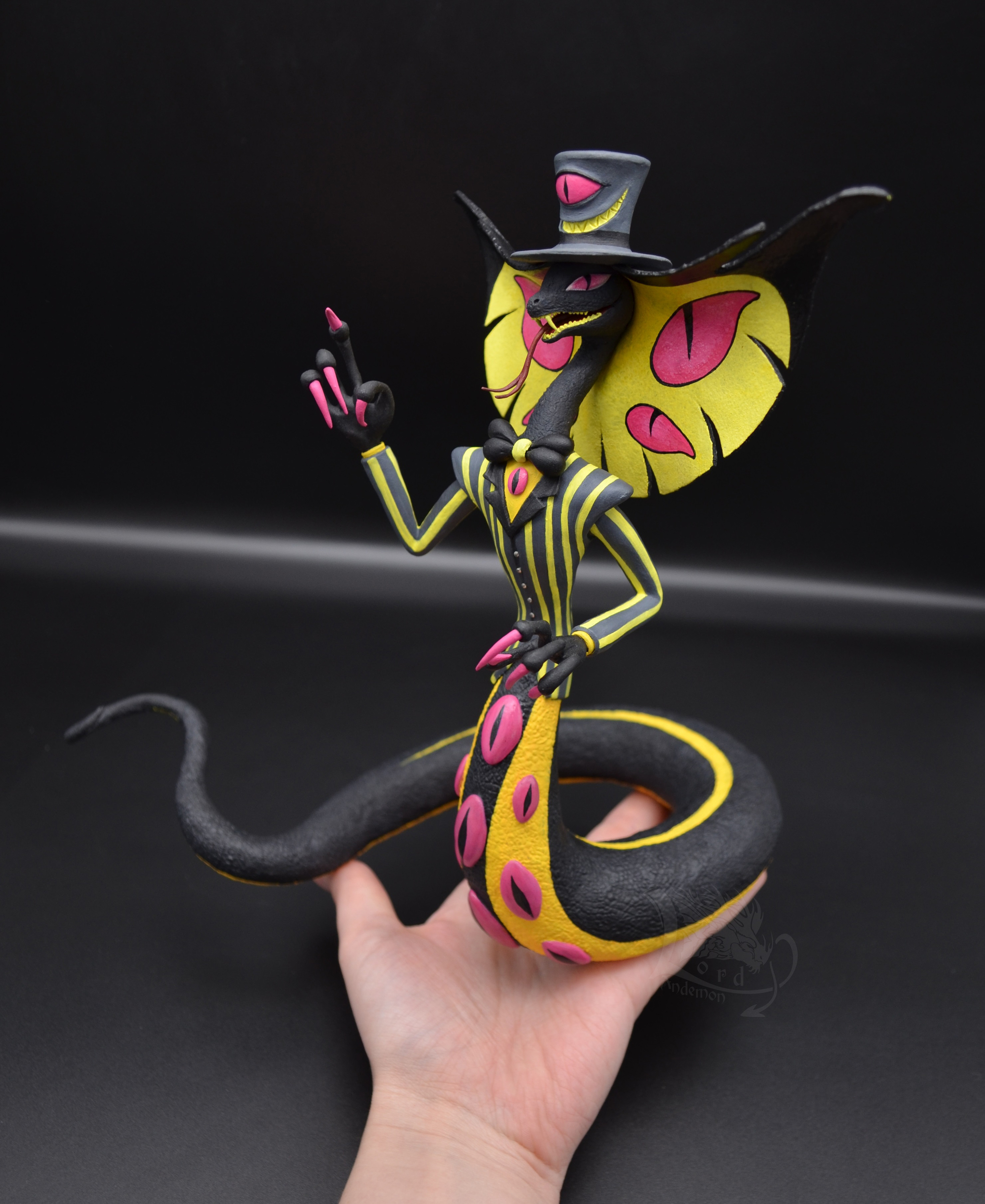 Скульптура Sir Pentious из пилотной серии "Hazbin Hotel" - 11.04.20 21: ...