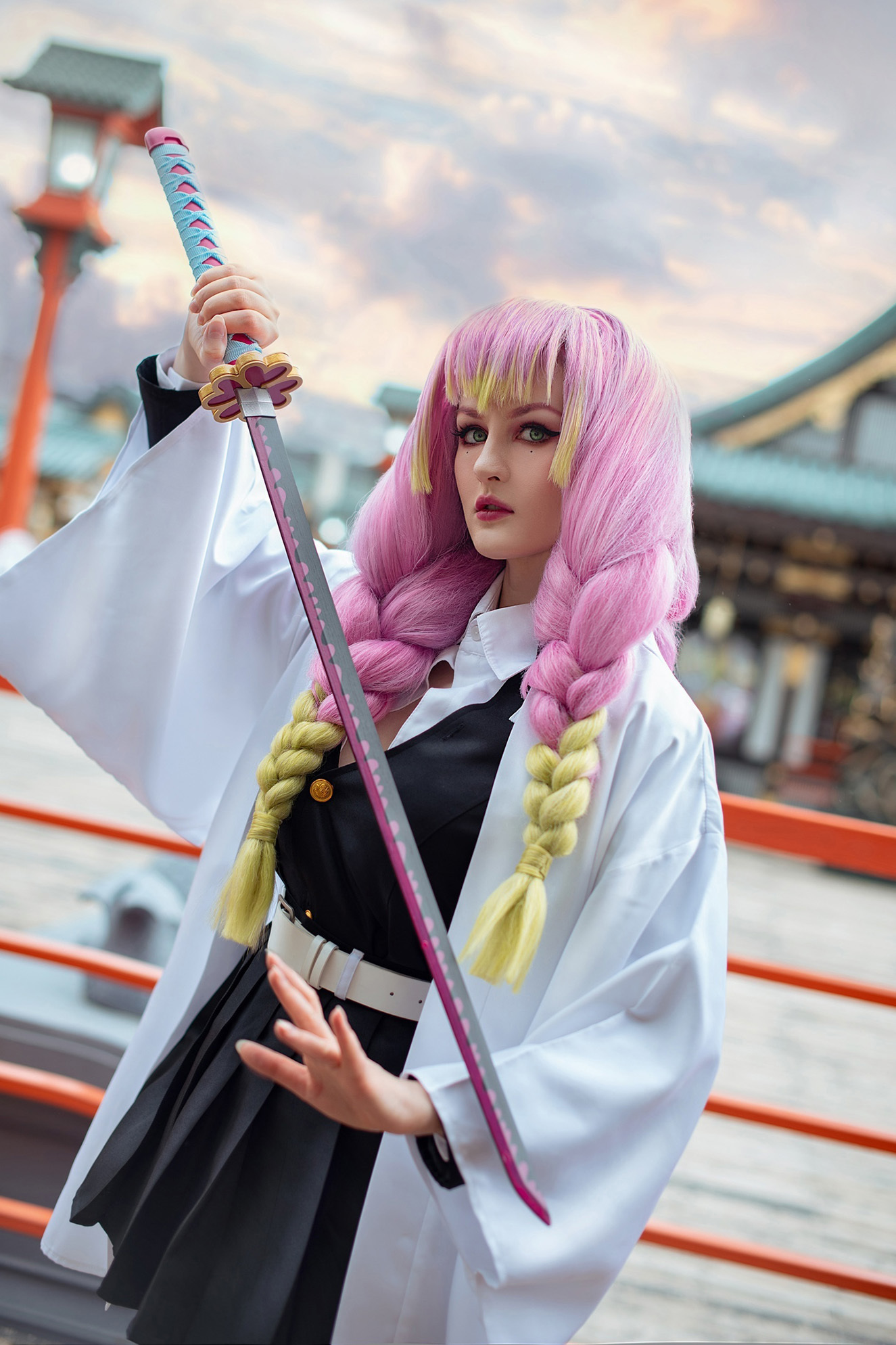 Mitsuri Kanroji cosplay