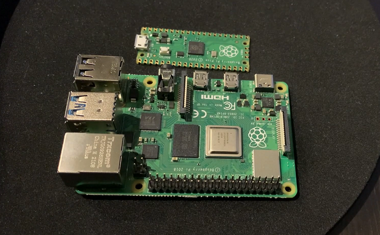 Знакомство с Raspberry Pi Pico (Микроконтроллер RP2040). Настройка PyCharm и Thonny IDE для ...