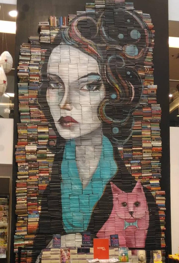 Картина из книг | Пикабу
